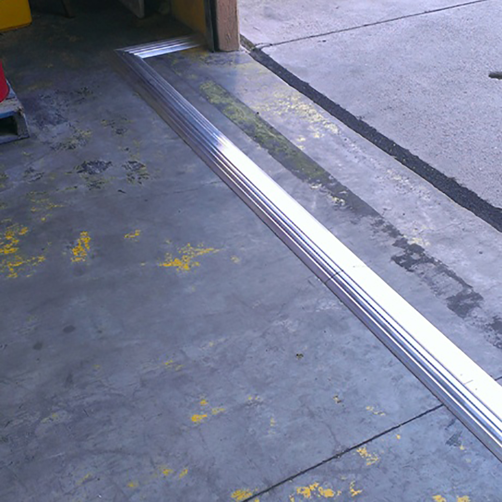 Floor Bunding | Stratex