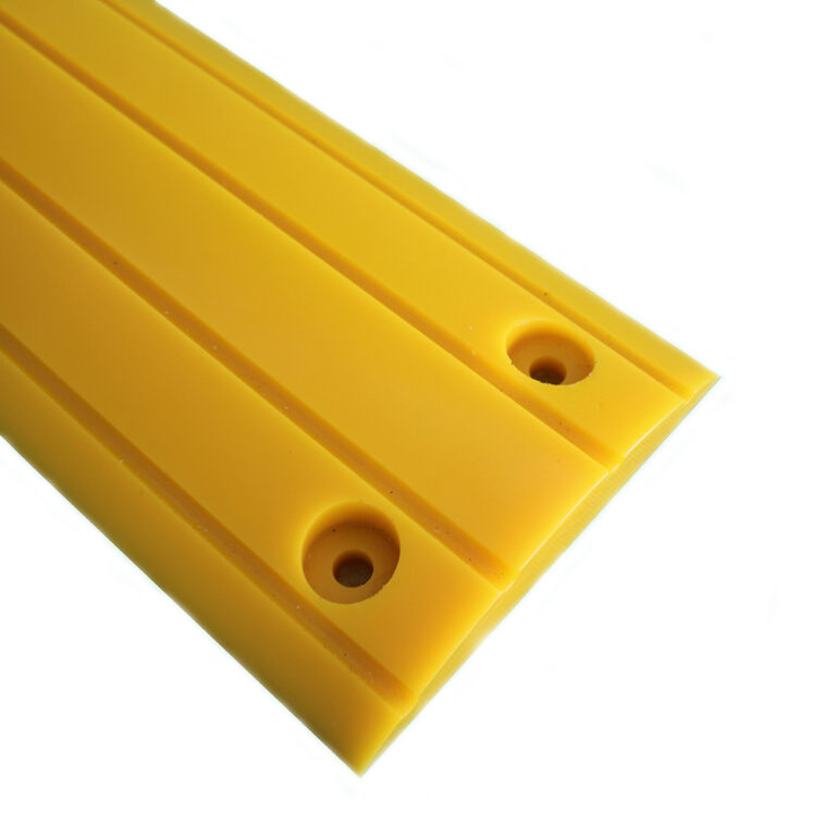 Rubber or Polyurethane Floor Bunding? | Stratex
